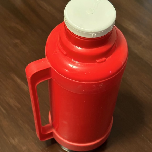 Kitchen | 1l Red Thermos Mondial Flask Missing Cups But Includes Top ...